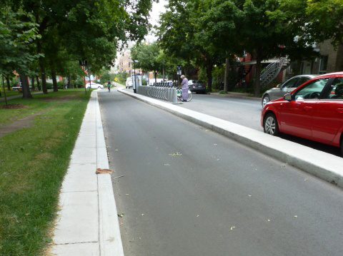 Dossier enfin réglé! L'accessibilité et la sécurité du trottoir de la ...